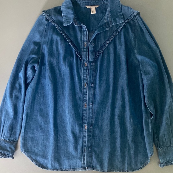 H&M | Tops | Blue Jean Button Up Long Sleeve | Poshmark